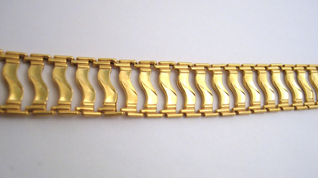 Molds for link chains