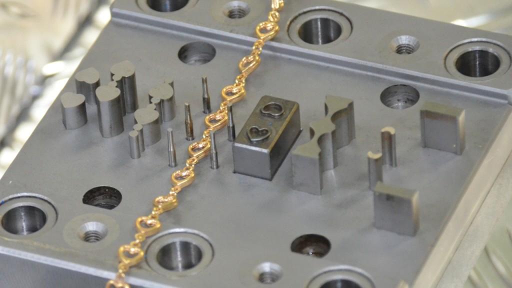 Troqueles por cadena y colgante t5 - tekaonline.com